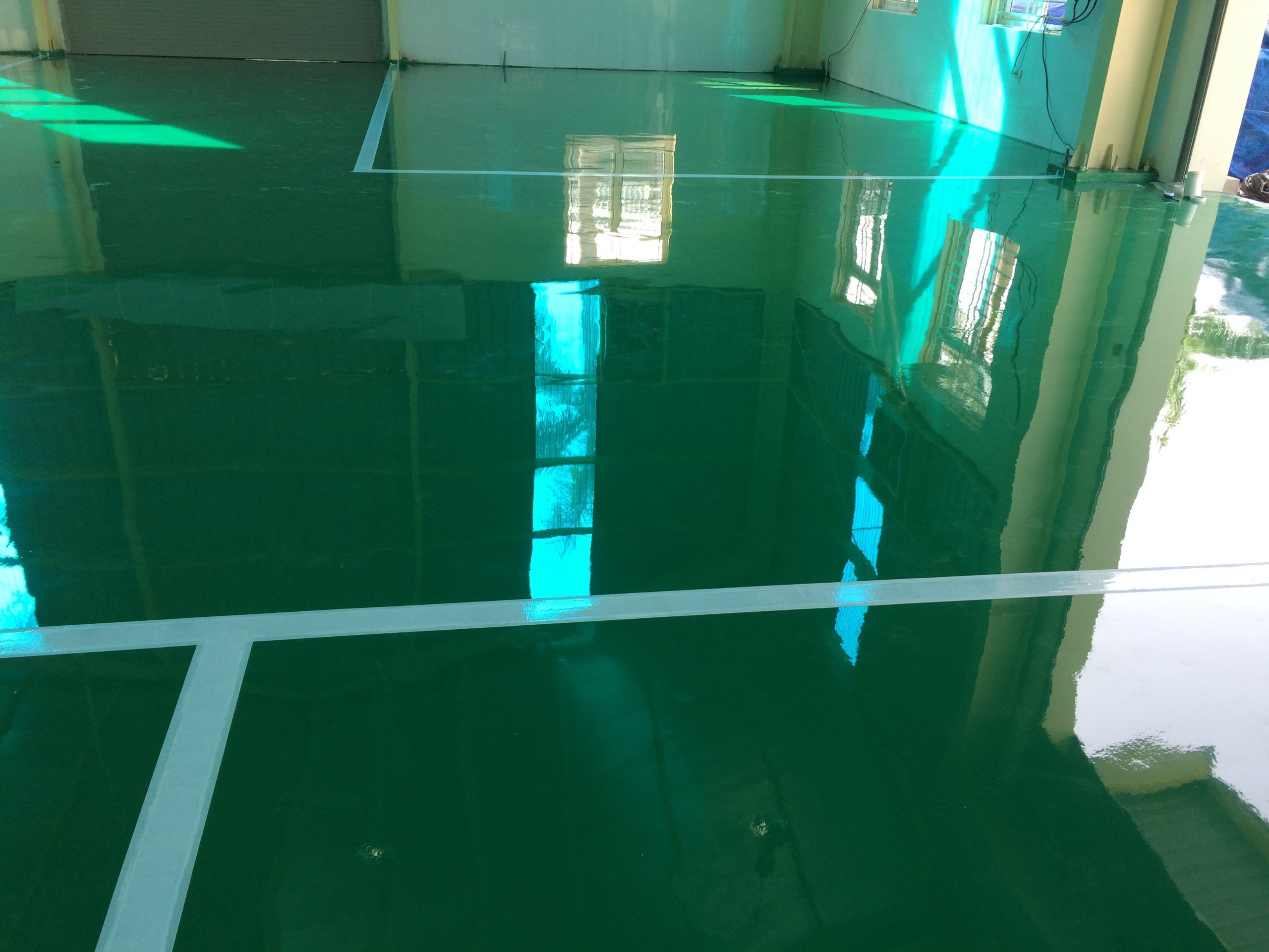 Chống thấm epoxy có mấy loại? Tìm hiểu ưu - nhược điểm của chống thấm epoxy